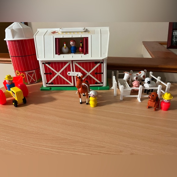 Fisher-Price | Toys | 986 Fisher Price Farm Play Set And Silo | Poshmark